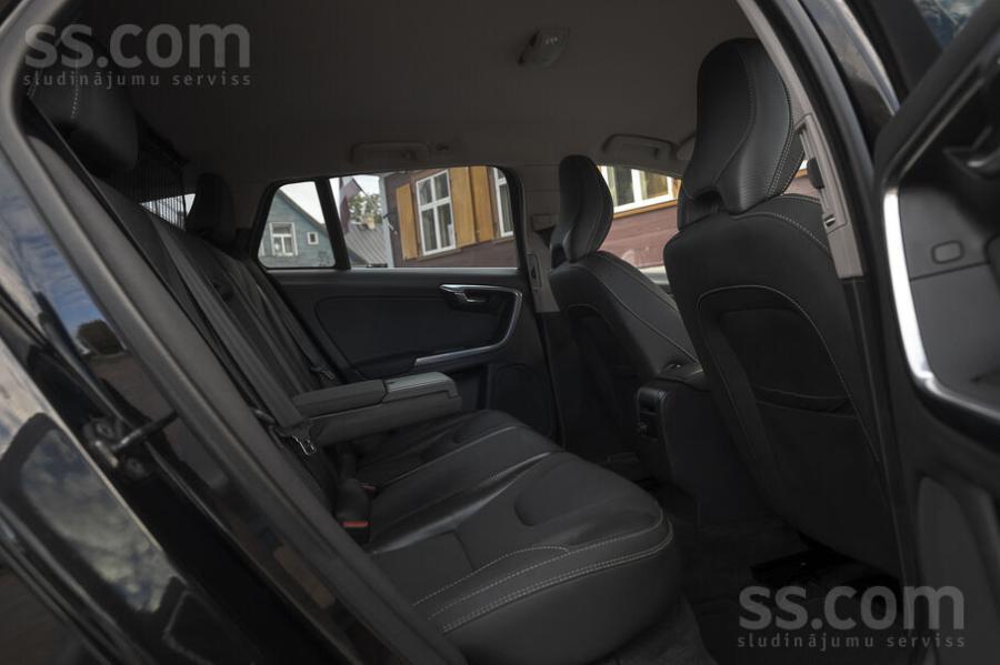 Melns Volvo V60 2012 Jelgava, ar dzinēja tilpumu 1.60 L un nobraukumu 0 tūkst. km par 5650 €, foto 21 vietnē AUTOMOTO.COM.LV