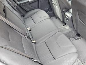 Black Volvo V60 2012 in Jekabpils, with an engine capacity of 2.00 L and mileage of 269 thousand km for 6290 €, photo 20 on AUTOMOTO.COM.LV