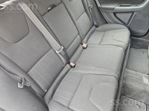 Black Volvo V60 2012 in Jekabpils, with an engine capacity of 2.00 L and mileage of 269 thousand km for 6290 €, photo 22 on AUTOMOTO.COM.LV