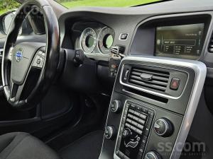 Black Volvo V60 2012 in Jekabpils, with an engine capacity of 2.00 L and mileage of 269 thousand km for 6290 €, photo 26 on AUTOMOTO.COM.LV