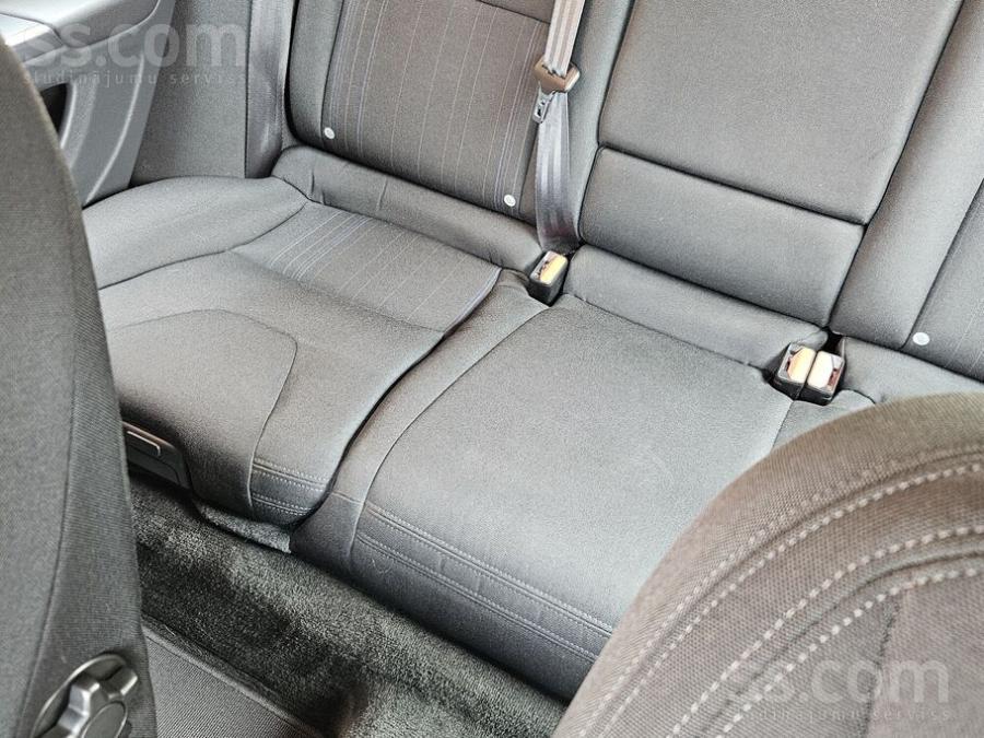 Black Volvo V60 2012 in Jekabpils, with an engine capacity of 2.00 L and mileage of 269 thousand km for 6290 €, photo 28 on AUTOMOTO.COM.LV