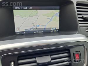 Black Volvo V60 2012 in Jekabpils, with an engine capacity of 2.00 L and mileage of 269 thousand km for 6290 €, photo 32 on AUTOMOTO.COM.LV