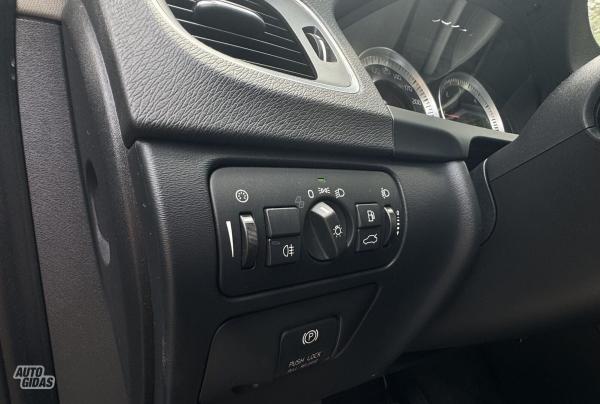 Melns Volvo V60 2012 Viļņa, ar dzinēja tilpumu 2.00 L un nobraukumu 396 tūkst. km par 3250 €, foto 10 vietnē AUTOMOTO.COM.LV