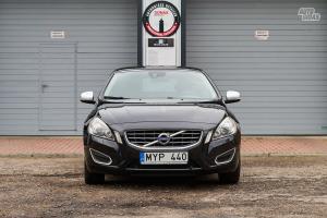 Melns Volvo V60 2012 Jonava, ar dzinēja tilpumu 2.00 L un nobraukumu 335 tūkst. km par 4850 €, foto 13 vietnē AUTOMOTO.COM.LV