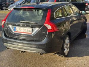 Черный Вольво B60 2012 в Рига, объемом двигателя 2.40 л и пробегом 238 тыс. км за 6950 €, фото 9 на AUTOMOTO.COM.LV