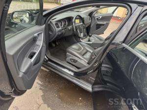 Черный Вольво B60 2012 в Рига, объемом двигателя 2.40 л и пробегом 238 тыс. км за 6950 €, фото 16 на AUTOMOTO.COM.LV