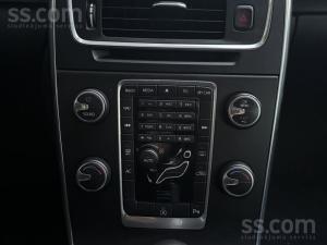 Black Volvo V60 2012 in Riga, with an engine capacity of 2.00 L and mileage of 0 thousand km for 3700 €, photo 24 on AUTOMOTO.COM.LV