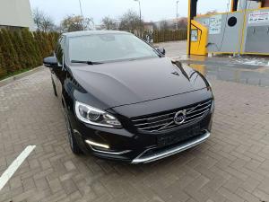 Melns Volvo V60 2013 Kauņa, ar dzinēja tilpumu 2.40 L un nobraukumu 245 tūkst. km par 7950 €, foto 6 vietnē AUTOMOTO.COM.LV