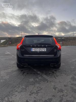 Melns Volvo V60 2013 Klaipėda, ar dzinēja tilpumu 2.40 L un nobraukumu 325 tūkst. km par 7500 €, foto 7 vietnē AUTOMOTO.COM.LV