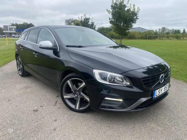 Melns Volvo V60 2013 Šauļi, ar dzinēja tilpumu 1.98 L un nobraukumu 277 tūkst. km par 8999 €, foto 2 vietnē AUTOMOTO.COM.LV