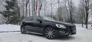 Black Volvo V60 2013 in Kazlu Ruda, with an engine capacity of 2.40 L and mileage of 235 thousand km for 7500 €, photo 2 on AUTOMOTO.COM.LV