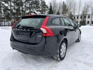 Melns Volvo V60 2013 Šauļi, ar dzinēja tilpumu 1.56 L un nobraukumu 252 tūkst. km par 5400 €, foto 9 vietnē AUTOMOTO.COM.LV