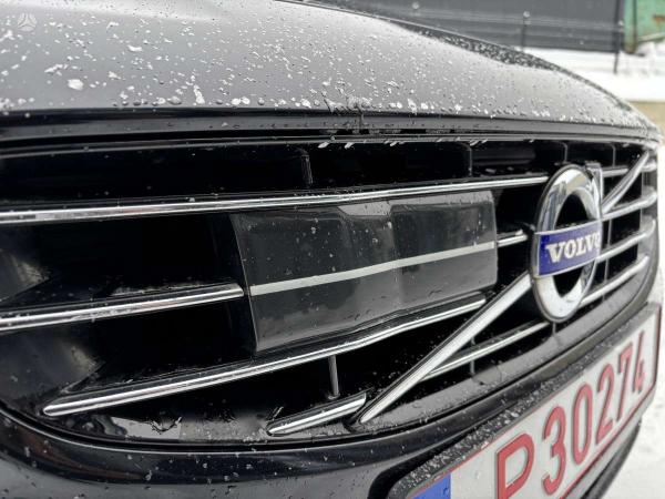 Black Volvo V60 2013 in Vilnius, with an engine capacity of 2.40 L and mileage of 236 thousand km for 7700 €, photo 6 on AUTOMOTO.COM.LV