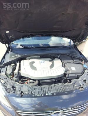 Black Volvo V60 2013 in Jelgava, with an engine capacity of 2.40 L and mileage of 470 thousand km for 3650 €, photo 6 on AUTOMOTO.COM.LV