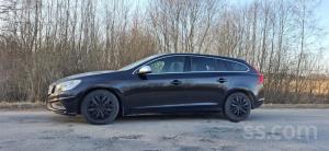 Black Volvo V60 2013 in Bauska, with an engine capacity of 1.60 L and mileage of 313 thousand km for 5000 €, photo 5 on AUTOMOTO.COM.LV