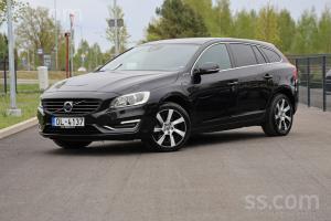 Melns Volvo V60 2013 Jelgava, ar dzinēja tilpumu 2.40 L un nobraukumu 0 tūkst. km par 7850 €, foto  vietnē AUTOMOTO.COM.LV