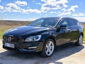 Melns Volvo V60 2013 Rīga, ar dzinēja tilpumu 2.40 L un nobraukumu 251 tūkst. km par 7990 €, foto 4 vietnē AUTOMOTO.COM.LV
