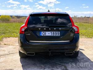 Melns Volvo V60 2013 Rīga, ar dzinēja tilpumu 2.40 L un nobraukumu 251 tūkst. km par 7990 €, foto 6 vietnē AUTOMOTO.COM.LV