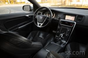 Черный Вольво B60 2013 в Елгава, объемом двигателя 2.00 л и пробегом 254 тыс. км за 7800 €, фото 8 на AUTOMOTO.COM.LV