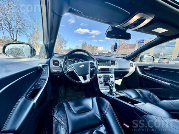 Черный Вольво B60 2013 в Рига, объемом двигателя 2.40 л и пробегом 285 тыс. км за 6200 €, фото 6 на AUTOMOTO.COM.LV