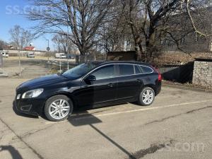Черный Вольво B60 2013 в Рига, объемом двигателя 2.40 л и пробегом 306 тыс. км за 8500 €, фото  на AUTOMOTO.COM.LV