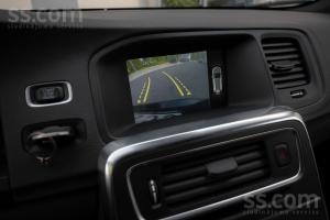 Black Volvo V60 2013 in Jelgava, with an engine capacity of 2.40 L and mileage of 192 thousand km for 10900 €, photo 16 on AUTOMOTO.COM.LV