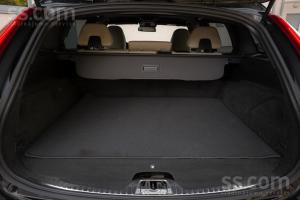 Black Volvo V60 2013 in Jelgava, with an engine capacity of 2.40 L and mileage of 192 thousand km for 10900 €, photo 25 on AUTOMOTO.COM.LV