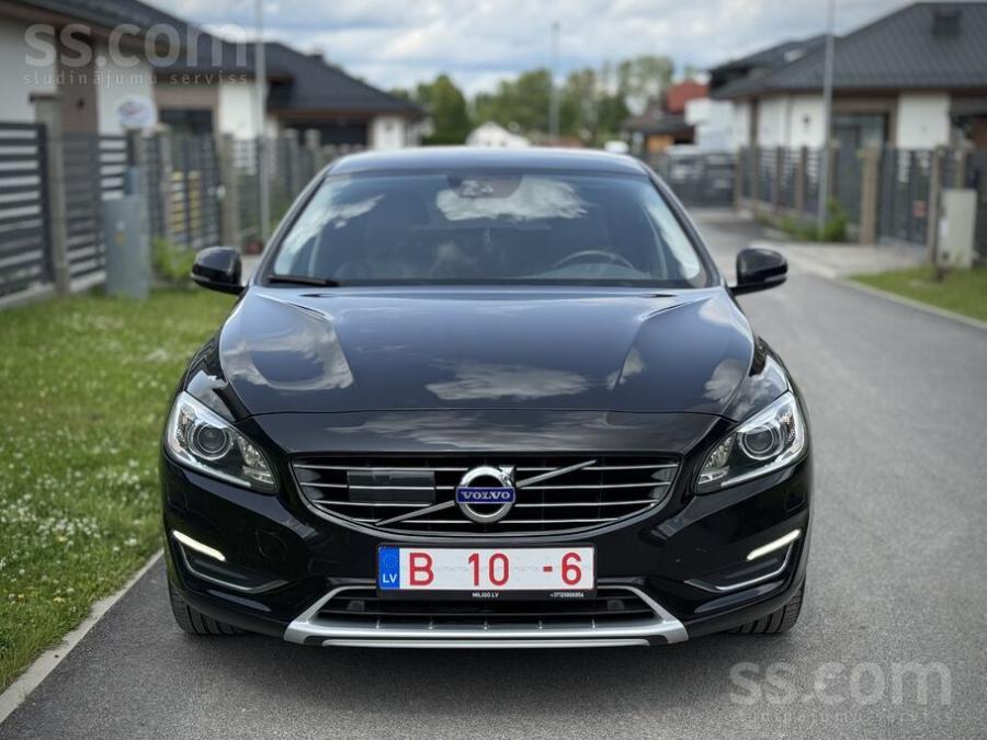 Черный Вольво B60 2013 в Елгава, объемом двигателя 2.40 л и пробегом 206 тыс. км за 10000 €, фото 5 на AUTOMOTO.COM.LV