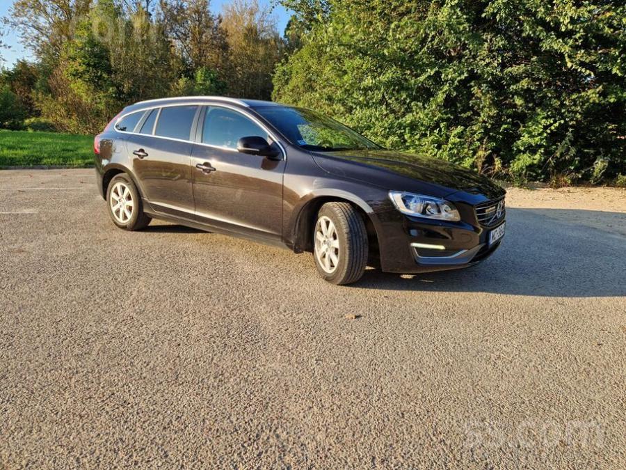 Melns Volvo V60 2013 Kuldīga, ar dzinēja tilpumu 2.00 L un nobraukumu 407 tūkst. km par 4800 €, foto 1 vietnē AUTOMOTO.COM.LV