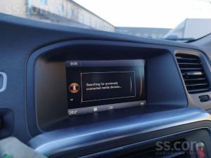 Black Volvo V60 2013 in Cesis, with an engine capacity of 2.00 L and mileage of 0 thousand km for 6500 €, photo 25 on AUTOMOTO.COM.LV