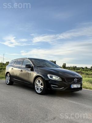 Melns Volvo V60 2013 Rīga, ar dzinēja tilpumu 2.40 L un nobraukumu 470 tūkst. km par 3550 €, foto 5 vietnē AUTOMOTO.COM.LV