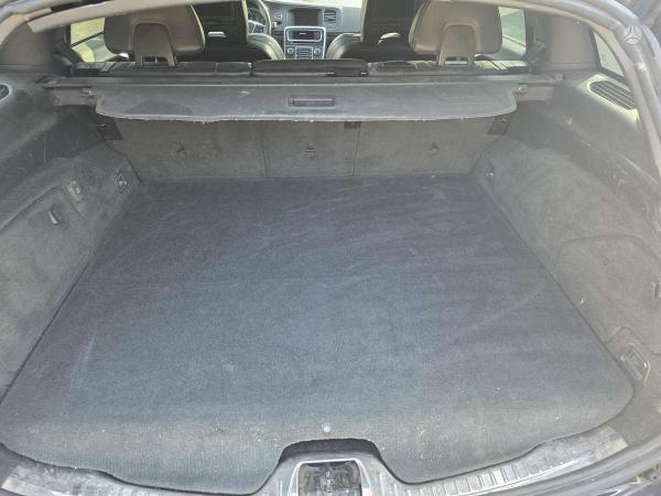 Melns Volvo V60 2013 Kuršėnai, ar dzinēja tilpumu 2.40 L un nobraukumu 313 tūkst. km par 5500 €, foto 9 vietnē AUTOMOTO.COM.LV