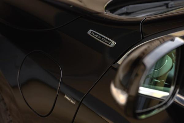 Black Volvo V60 2013 in Riga, with an engine capacity of 2.40 L and mileage of 192 thousand km for 11900 €, photo 7 on AUTOMOTO.COM.LV