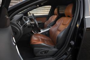 Melns Volvo V60 2013 Rīga, ar dzinēja tilpumu 2.40 L un nobraukumu 180 tūkst. km par 12900 €, foto 15 vietnē AUTOMOTO.COM.LV