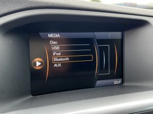 Melns Volvo V60 2013 Rīga, ar dzinēja tilpumu 2.00 L un nobraukumu 184 tūkst. km par 6995 €, foto 20 vietnē AUTOMOTO.COM.LV