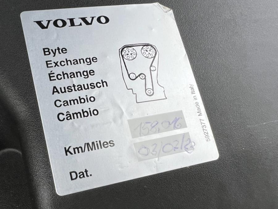 Melns Volvo V60 2013 Rīga, ar dzinēja tilpumu 2.00 L un nobraukumu 184 tūkst. km par 6995 €, foto 22 vietnē AUTOMOTO.COM.LV