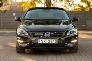 Черный Вольво B60 2013 в Елгава, объемом двигателя 2.40 л и пробегом 279 тыс. км за 7200 €, фото 4 на AUTOMOTO.COM.LV