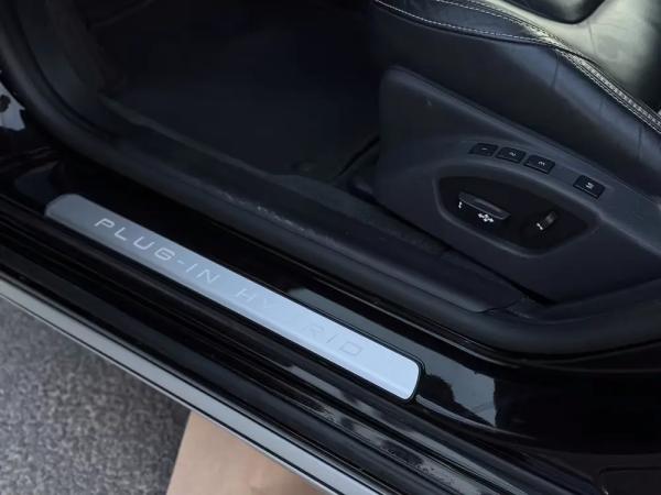 Melns Volvo V60 2013 Jelgava, ar dzinēja tilpumu 2.40 L un nobraukumu 205 tūkst. km par 10500 €, foto 10 vietnē AUTOMOTO.COM.LV
