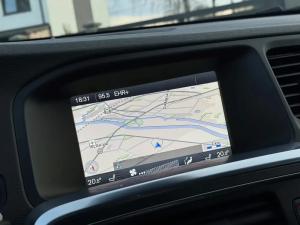 Melns Volvo V60 2013 Jelgava, ar dzinēja tilpumu 2.40 L un nobraukumu 205 tūkst. km par 10500 €, foto 19 vietnē AUTOMOTO.COM.LV