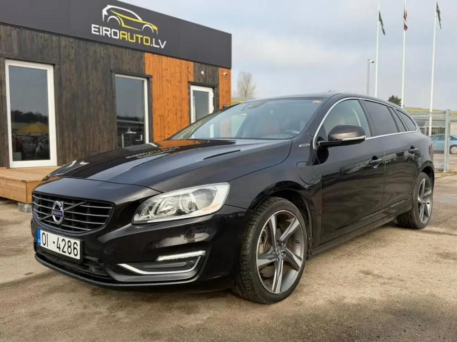 Черный Вольво B60 2013 в Рига, объемом двигателя 2.40 л и пробегом 270 тыс. км за 7990 €, фото 5 на AUTOMOTO.COM.LV