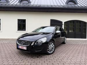 Black Volvo V60 2013 in Gulbene, with an engine capacity of 2.40 L and mileage of 275 thousand km for 7990 €, photo  on AUTOMOTO.COM.LV