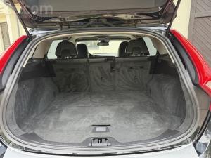 Black Volvo V60 2013 in Gulbene, with an engine capacity of 2.40 L and mileage of 275 thousand km for 7990 €, photo 17 on AUTOMOTO.COM.LV