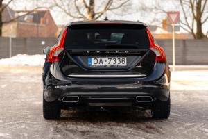Melns Volvo V60 2013 Rīga, ar dzinēja tilpumu 2.40 L un nobraukumu 238 tūkst. km par 10900 €, foto 7 vietnē AUTOMOTO.COM.LV