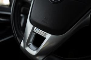 Black Volvo V60 2013 in Riga, with an engine capacity of 2.00 L and mileage of 254 thousand km for 10900 €, photo 14 on AUTOMOTO.COM.LV
