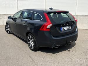 Черный Вольво B60 2013 в Рига, объемом двигателя 2.40 л и пробегом 257 тыс. км за 6994 €, фото 3 на AUTOMOTO.COM.LV