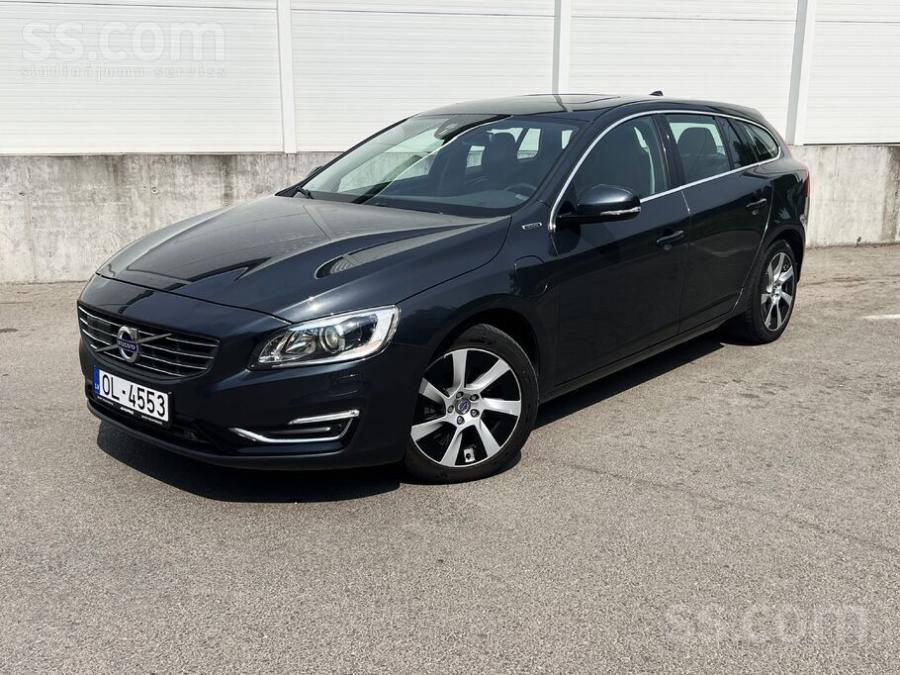 Черный Вольво B60 2013 в Рига, объемом двигателя 2.40 л и пробегом 257 тыс. км за 6994 €, фото 5 на AUTOMOTO.COM.LV