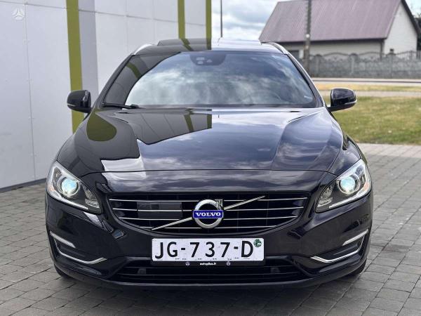 Melns Volvo V60 2013 Raseiniai, ar dzinēja tilpumu 2.40 L un nobraukumu 257 tūkst. km par 7500 €, foto 3 vietnē AUTOMOTO.COM.LV