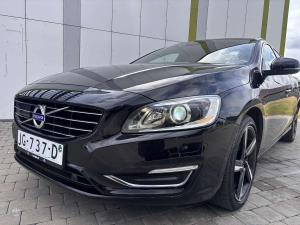 Black Volvo V60 2013 in Raseiniai, with an engine capacity of 2.40 L and mileage of 257 thousand km for 7500 €, photo 7 on AUTOMOTO.COM.LV