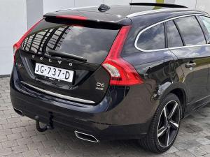 Black Volvo V60 2013 in Raseiniai, with an engine capacity of 2.40 L and mileage of 257 thousand km for 7500 €, photo 11 on AUTOMOTO.COM.LV