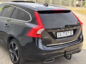 Black Volvo V60 2013 in Raseiniai, with an engine capacity of 2.40 L and mileage of 257 thousand km for 7500 €, photo 16 on AUTOMOTO.COM.LV